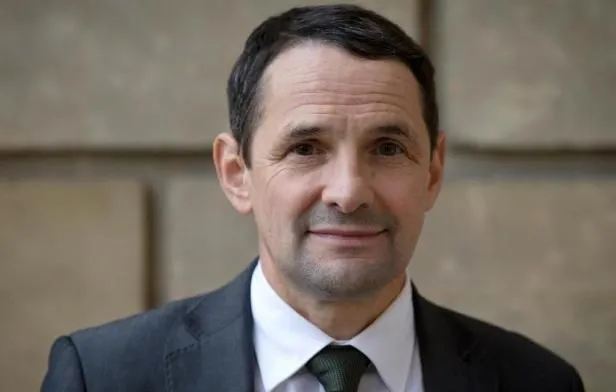 l'ex-secrétaire d'État Thierry Mandon devant la justice pour ...